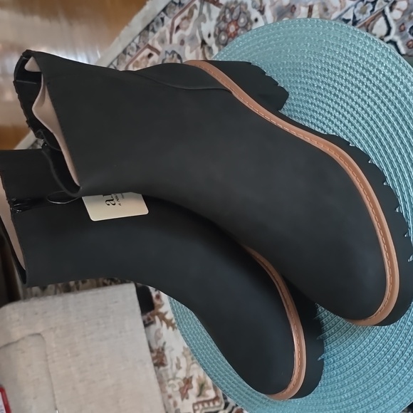 a.n.a | Shoes | Ana Brand Womens Black Funky Clunky Heeled Short Moto ...